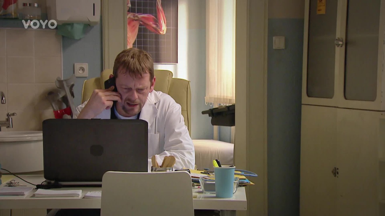 107. díl - Lama, ta se má - 4. série - Doktoři z Počátků | Oneplay